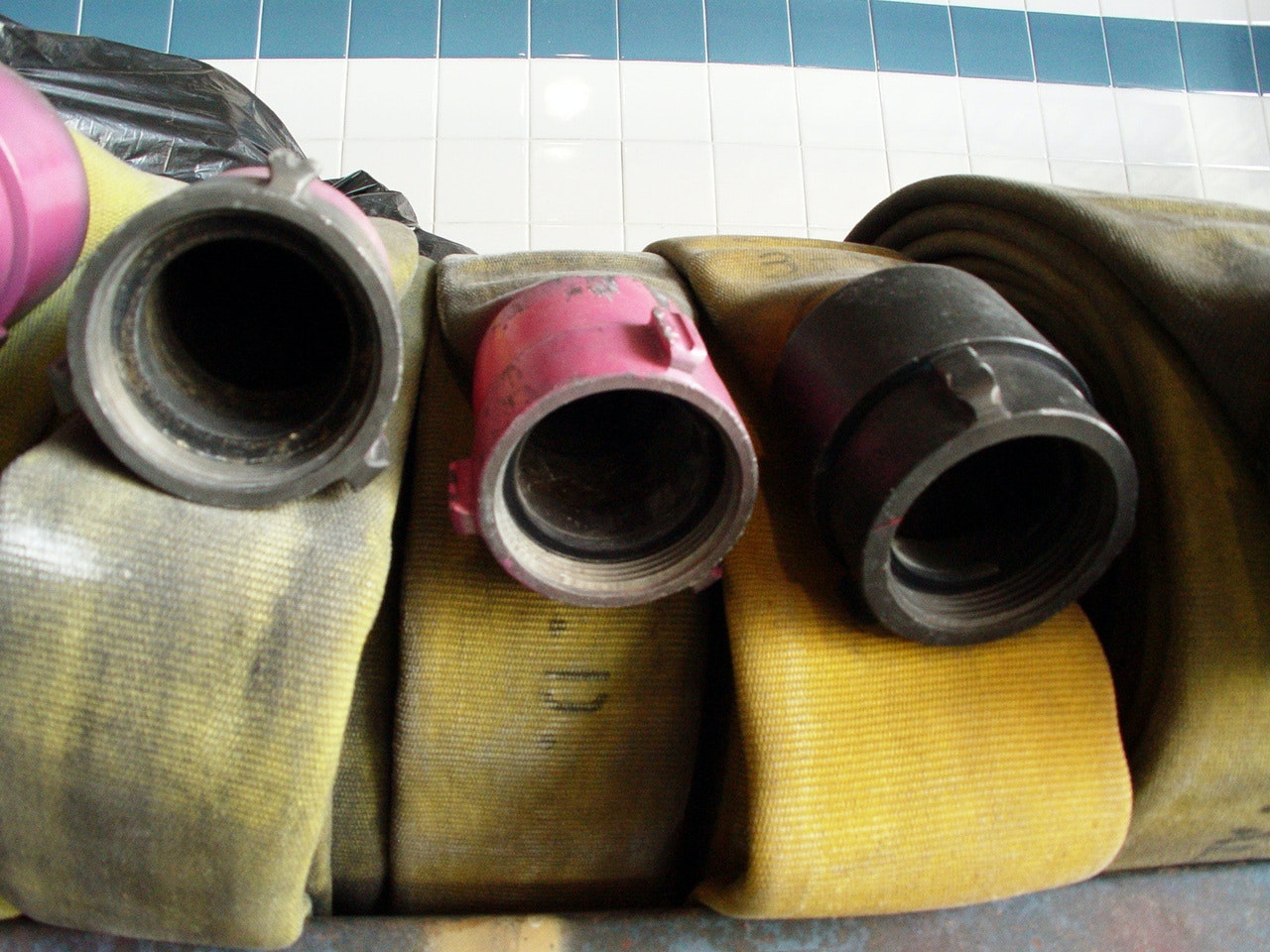 Warehouse Fire-fighting Runoff Contributes to Creek Contamination ...