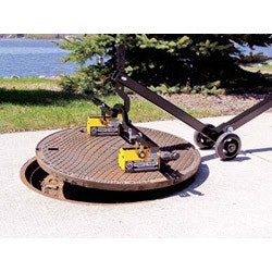 Magnetic Manhole Lift | Stormwater Solutions